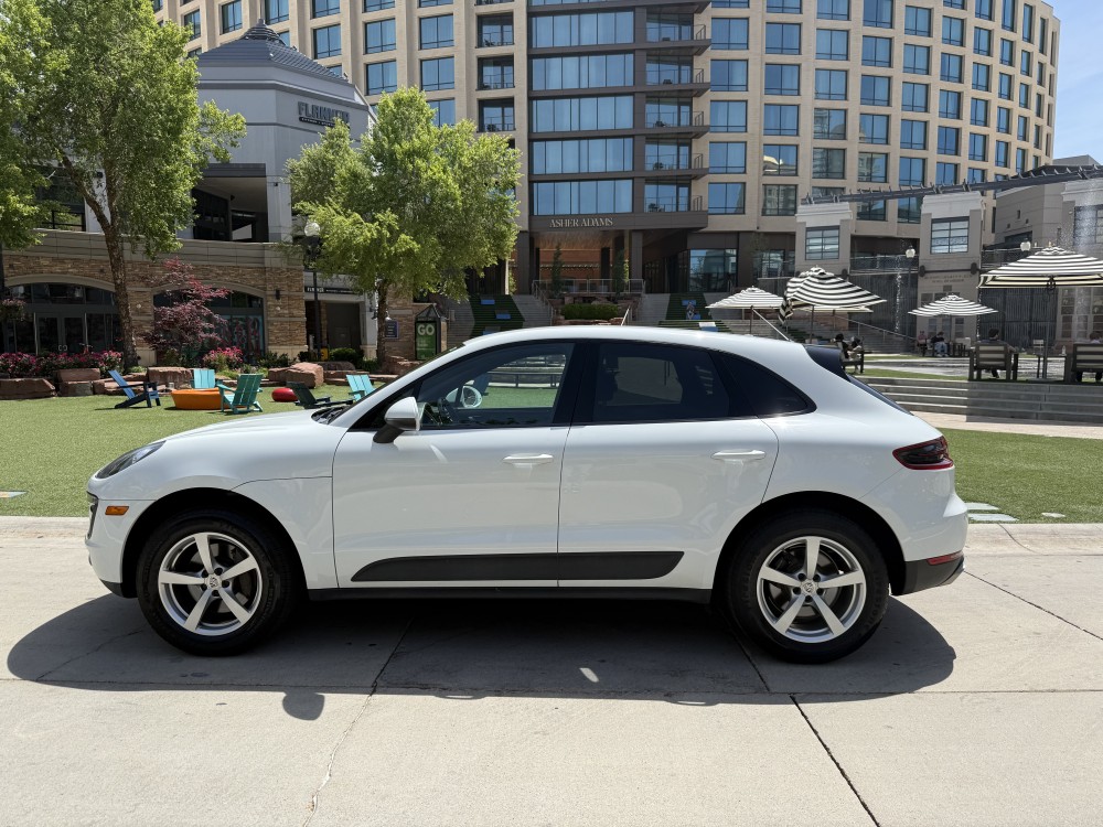 Drive a Porsche Macan from Salt Lake City to Phoenix | RLC051219 | Imoova